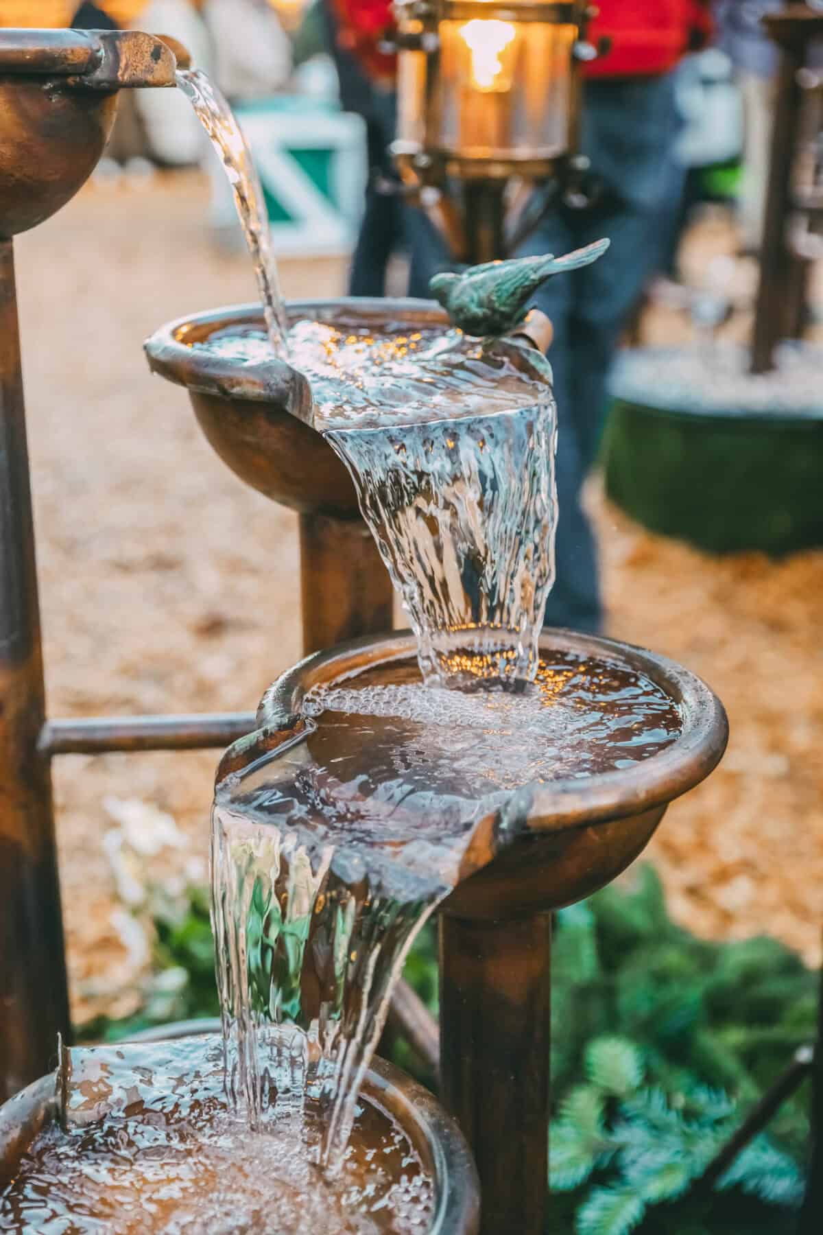 Gemütlich, schillernd, magisch: Weihnachtsmarkt auf dem Stockseehof ...
