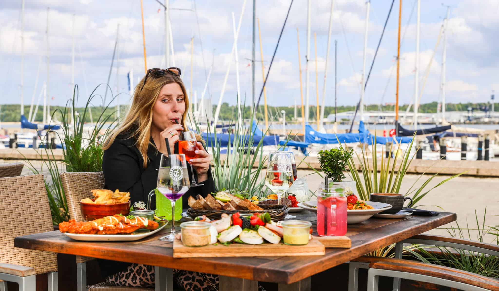 Fisch und mehr an der Kiellinie: Sea Food Restaurant Jan&Hein&Klaas&Pit ...